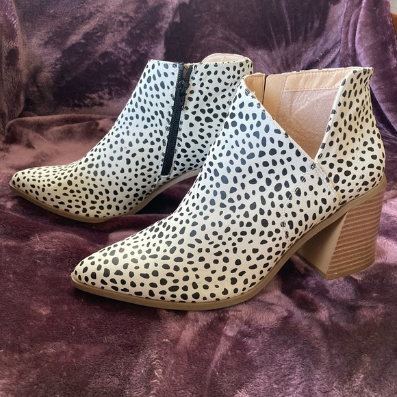 Shoes | Cow Print Block Heel Pointed Toe Country Boots | Poshmark